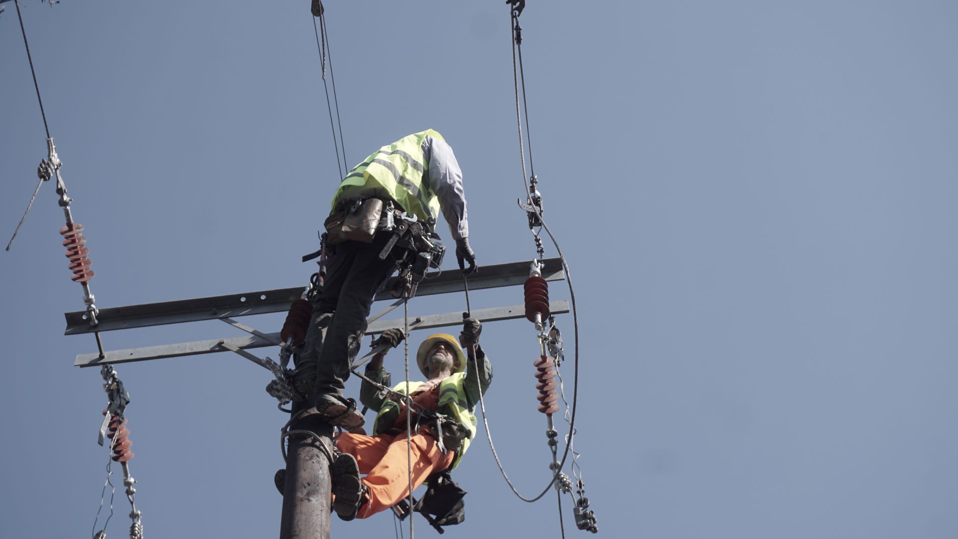 ΔΕΔΔΗΕ: Συνεχίζονται οι προσπάθειες για αποκατάσταση του δικτύου