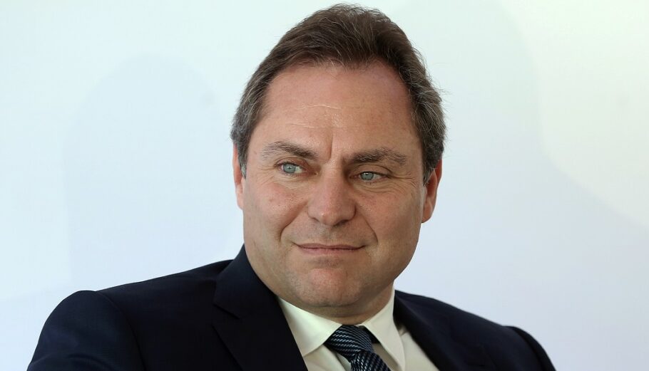 Η τετράμηνη αναστολή του τέλους διαμονής, η κρατική επένδυση των ΗΠΑ ...