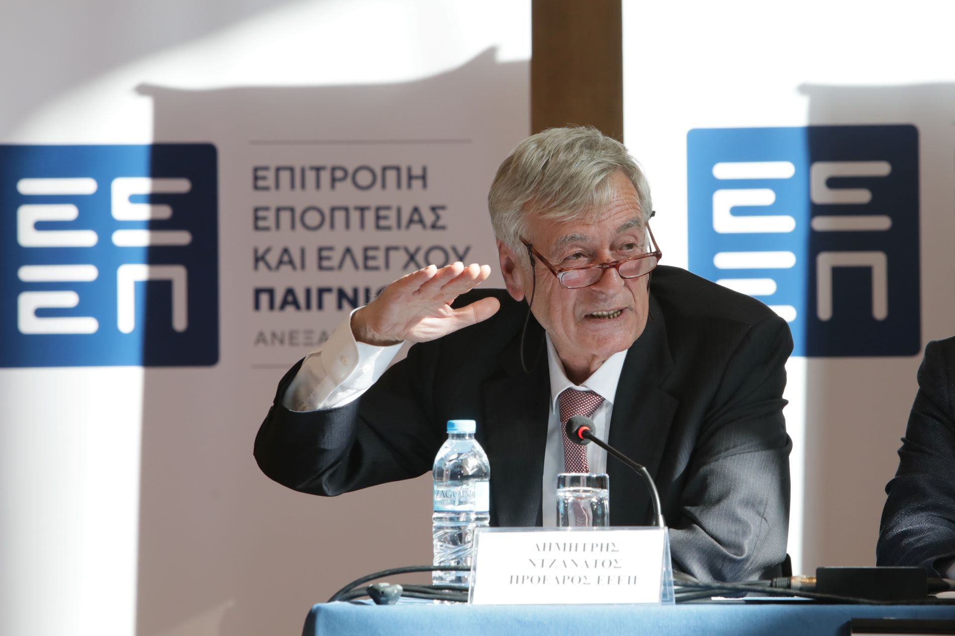 ΕΕΕΠ: Φέρνει έσοδα 1 δισ. αλλά δυσκολεύεται να προσλάβει 40 άτομα
