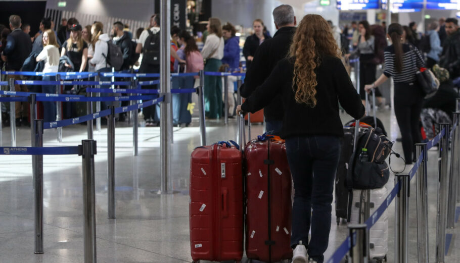 Τουρισμός: Έσοδα ρεκόρ στα 20,6 δισ. ευρώ το 2024