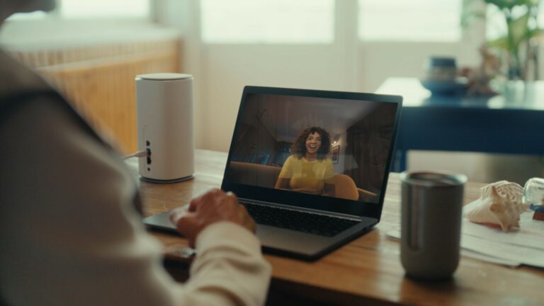 Cosmote 5G WiFi: Ταχύτητες έως 300Mbps με 35,9 ευρώ τον μήνα